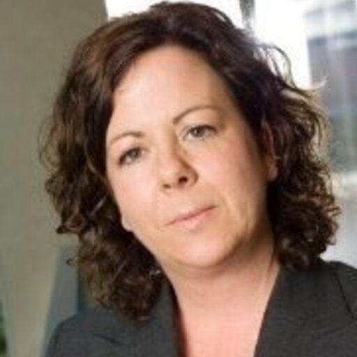 Julie Garneau — Academos