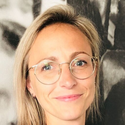 Julie-Anne St-Amant — Academos